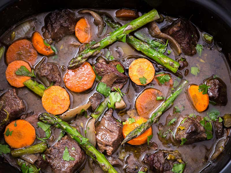 Slow-Cooker Spring Beef Bourguignon Recipe - Samsung Food