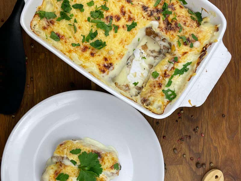 Stuffed Mlyntsi (Ukrainian thin pancakes) Recipe - Samsung Food