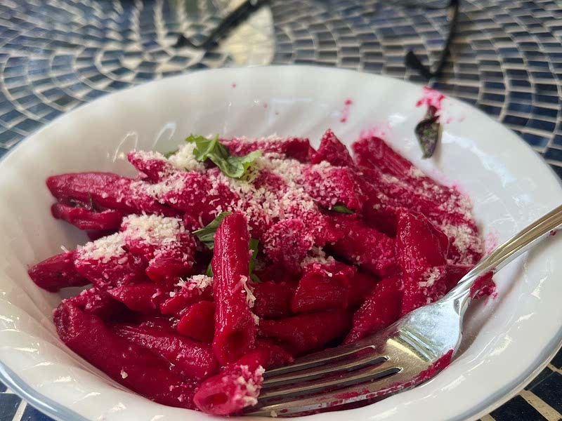 Beet-Pink Macaroni and Cheese Recipe — Samsung Food