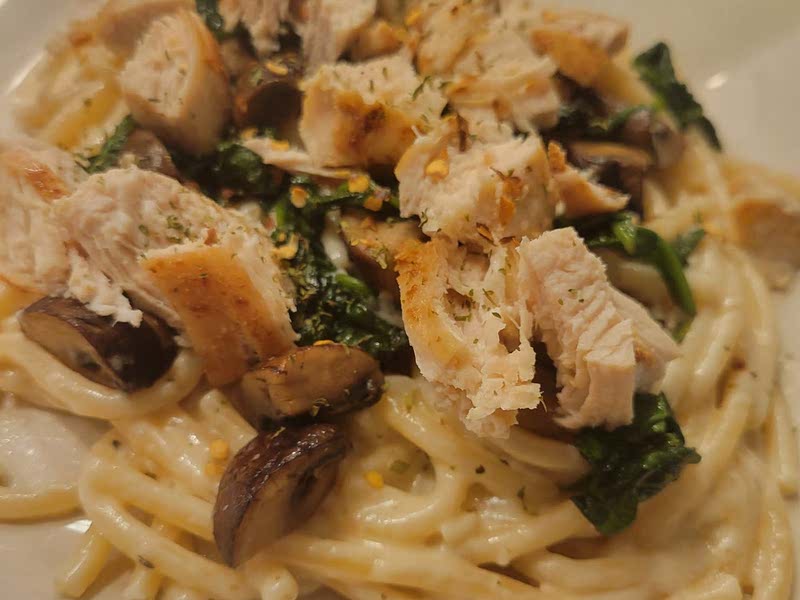 White Wine Garlic Butter Bucatini Recipe | Samsung Food App