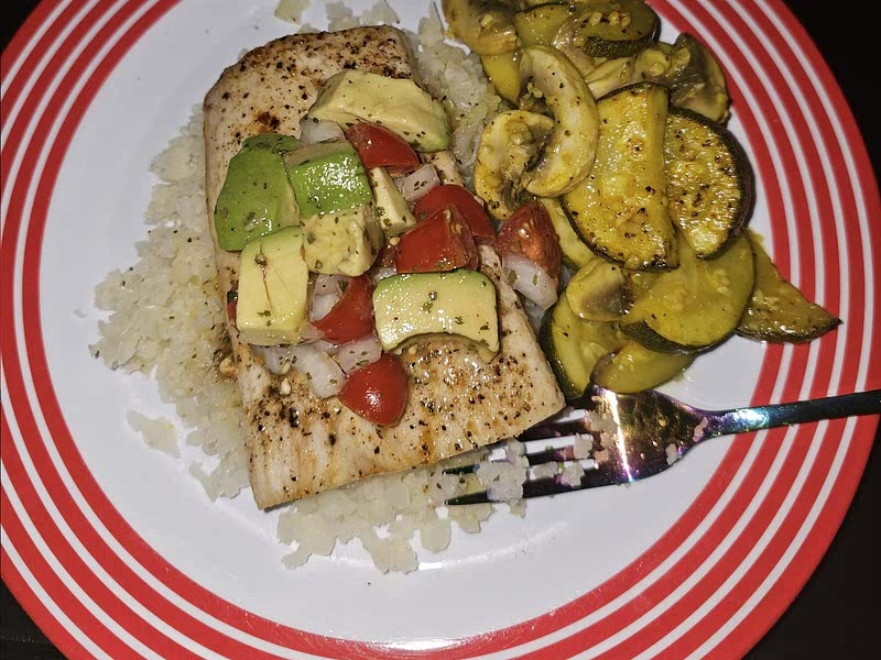 Grilled Salmon with Avocado Salsa (Healthy, Low-Carb, Paleo, Whole30 ...