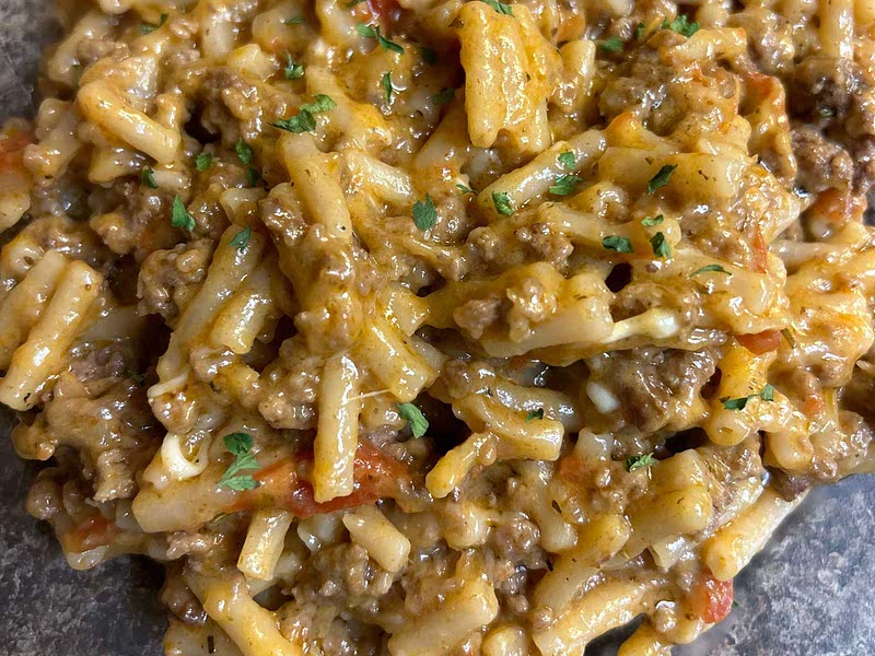 Skinny One Pot Cheeseburger Pasta Skillet Recipe | Samsung Food App