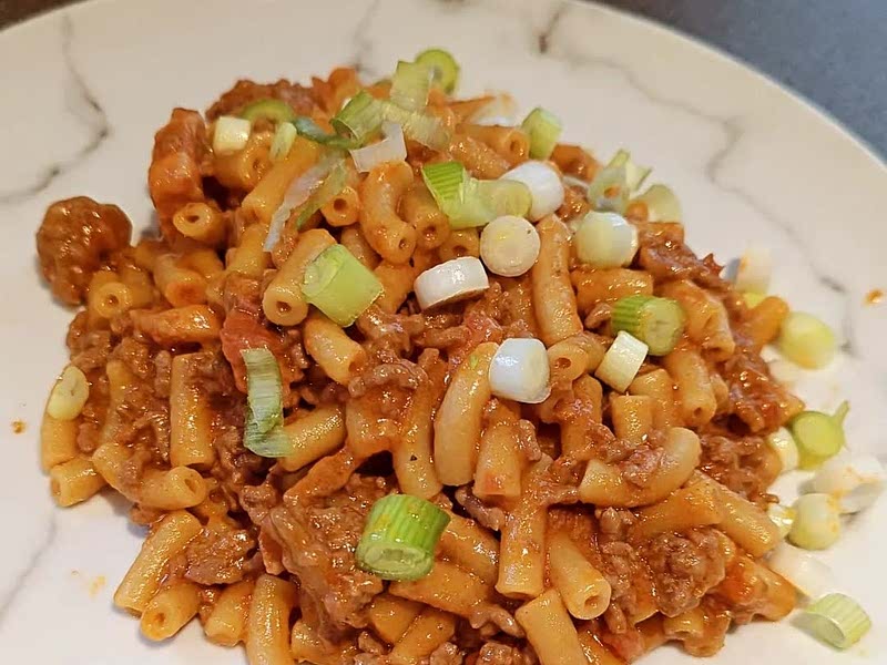 Skinny One Pot Cheeseburger Pasta Skillet Recipe | Samsung Food App