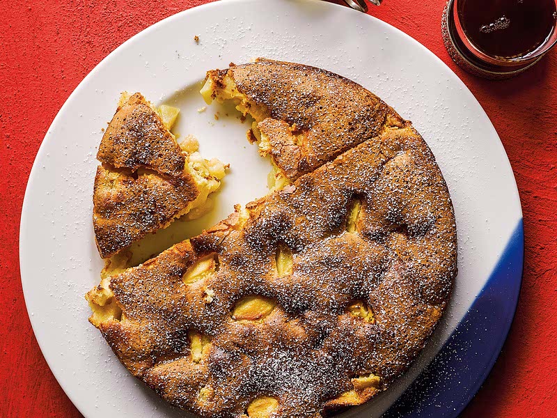 Sharlotka: Russian Apple Pie Recipe - Samsung Food