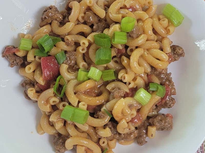 Skinny One Pot Cheeseburger Pasta Skillet Recipe | Samsung Food App