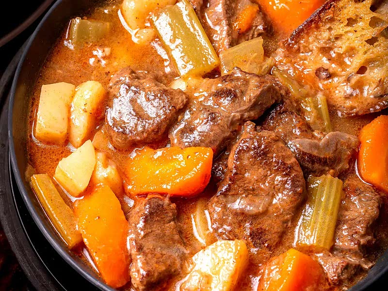 Tuscan-style beef stew with mash Recipe - Samsung Food