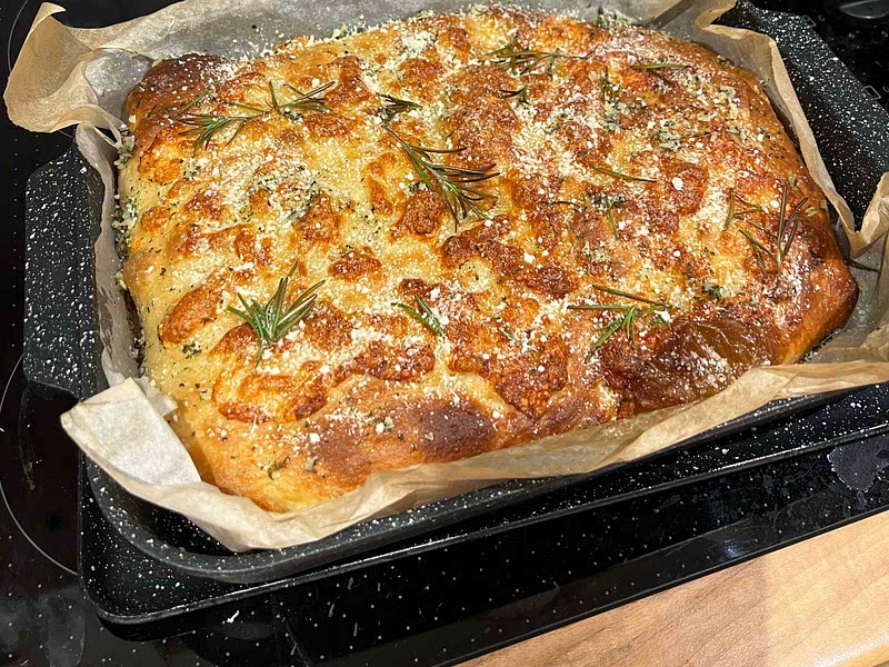 Garlic Butter + Cheese Stuffed Focaccia Recipe | Samsung Food App