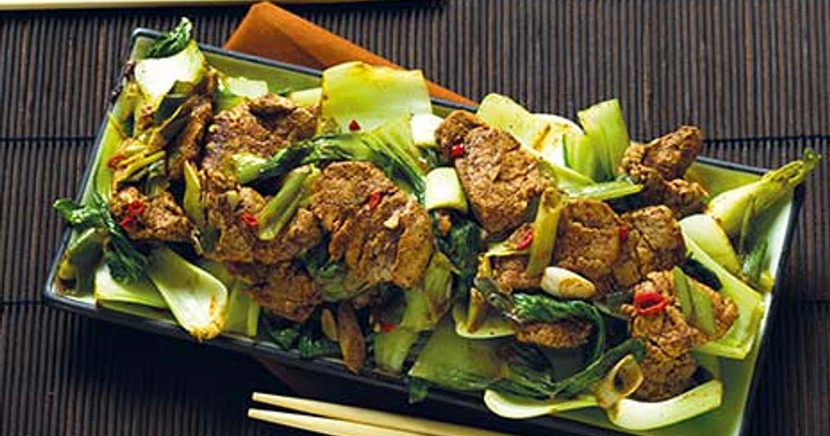 Spicy ginger and garlic pork with pak choi Recipe | Samsung Food App