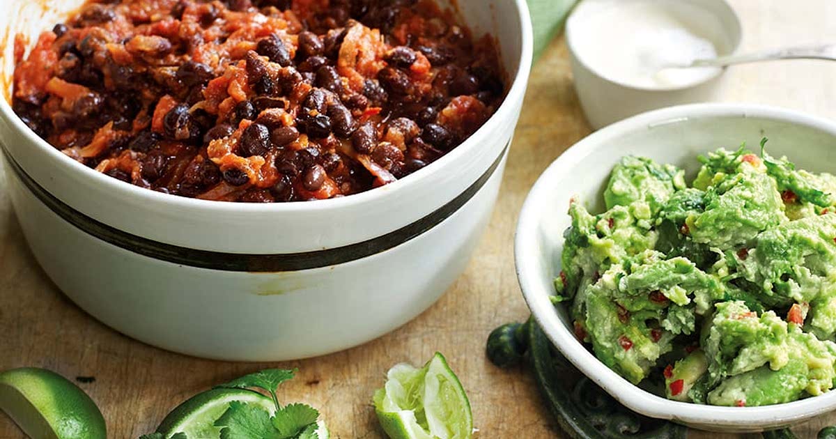 Chipotle black bean chilli with guacamole Recipe — Samsung Food