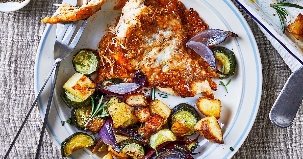 Mozzarella & Red Pesto Chicken With Roasted Veg Recipe - Samsung Food