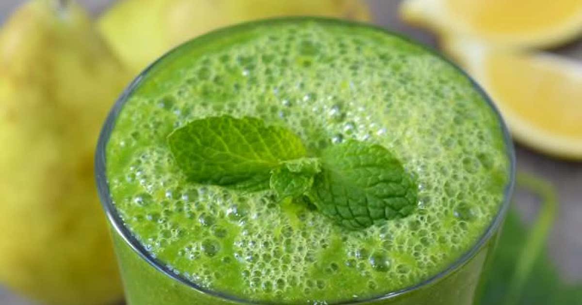 Spinach and Pear Smoothie Recipe — Samsung Food