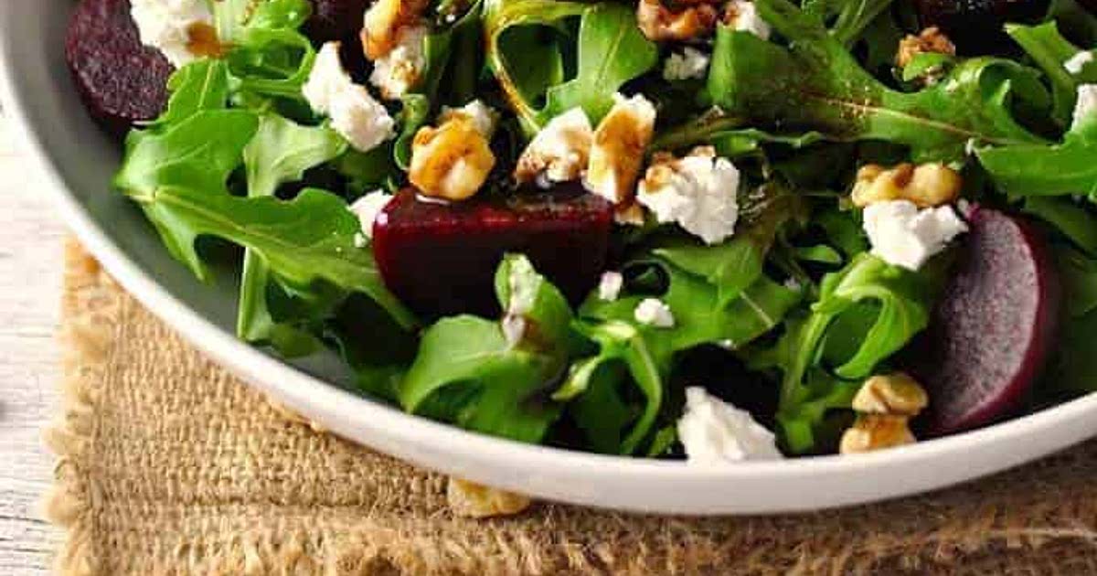 Throw Together Salad #1: Rocket (Arugula), Beetroot, Walnuts and Feta w ...