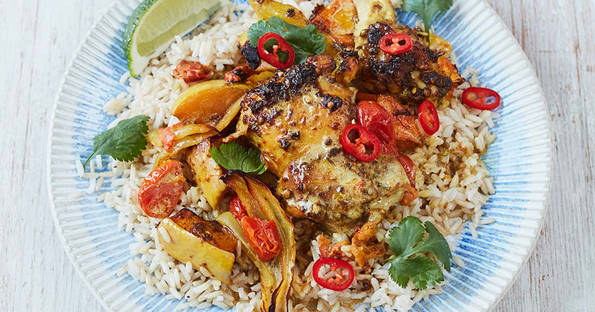 Super-simple chicken curry traybake Recipe - Samsung Food