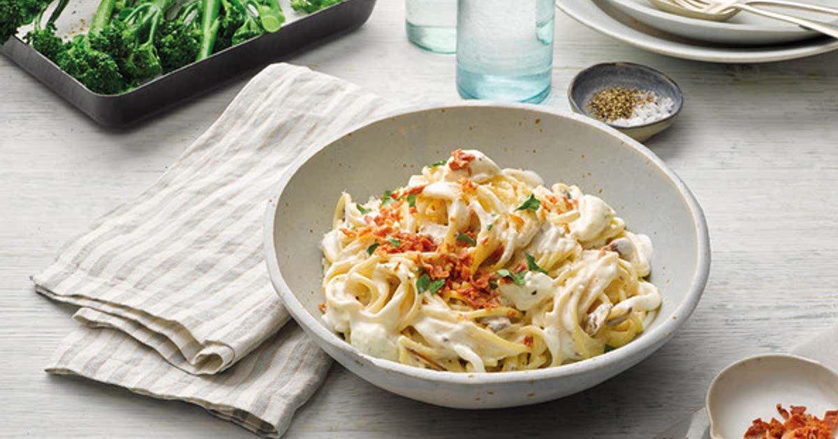 Carbonara-style garlic and herb Philadelphia pasta Recipe — Samsung Food