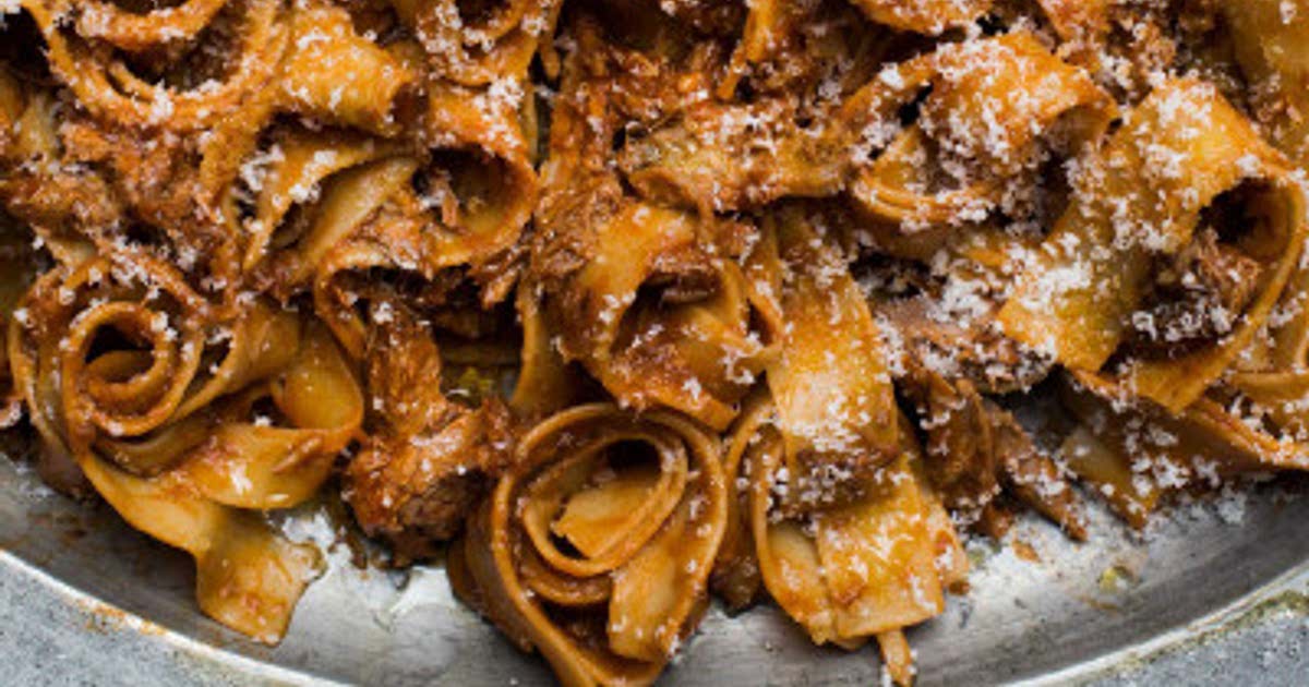 Gizzi Erskine's Venetian duck ragù Recipe | Samsung Food App