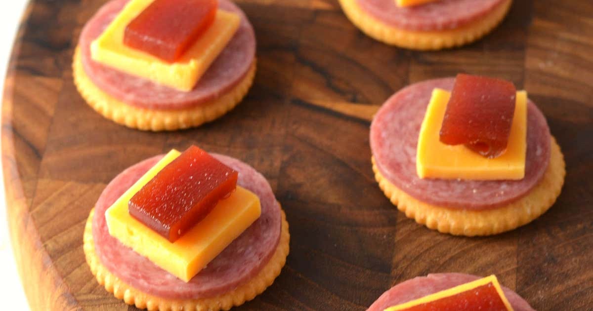 Puerto Rican Salami, Guava and Cheese Appetizers (Entremeses Tipicos ...