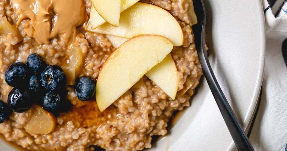 Apple Cinnamon Pressure Cooker Steel Cut Oats Recipe — Samsung Food