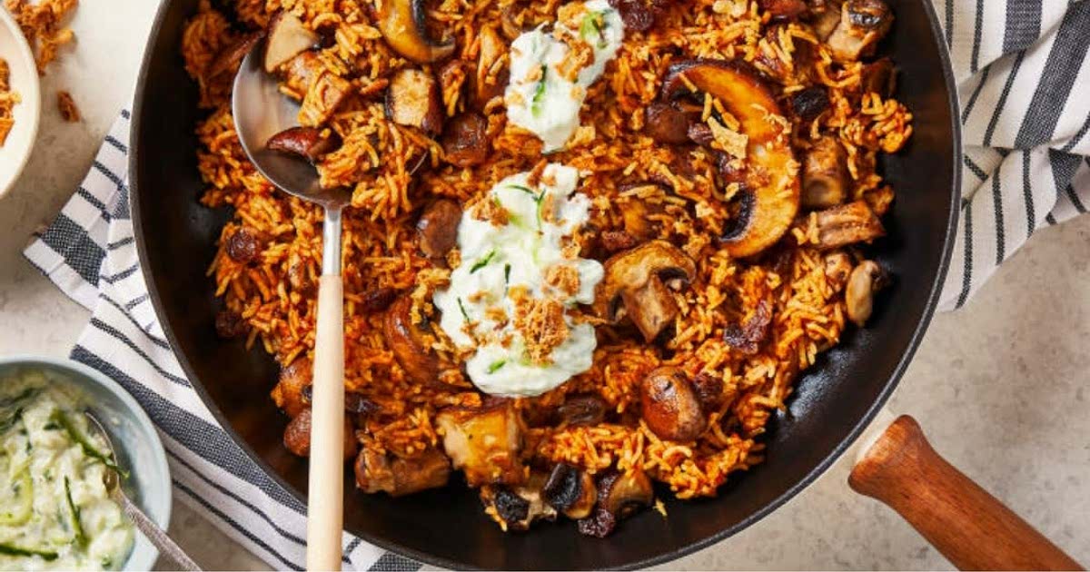 Mushroom Biryani With Cucumber Raita Recipe - Samsung Food