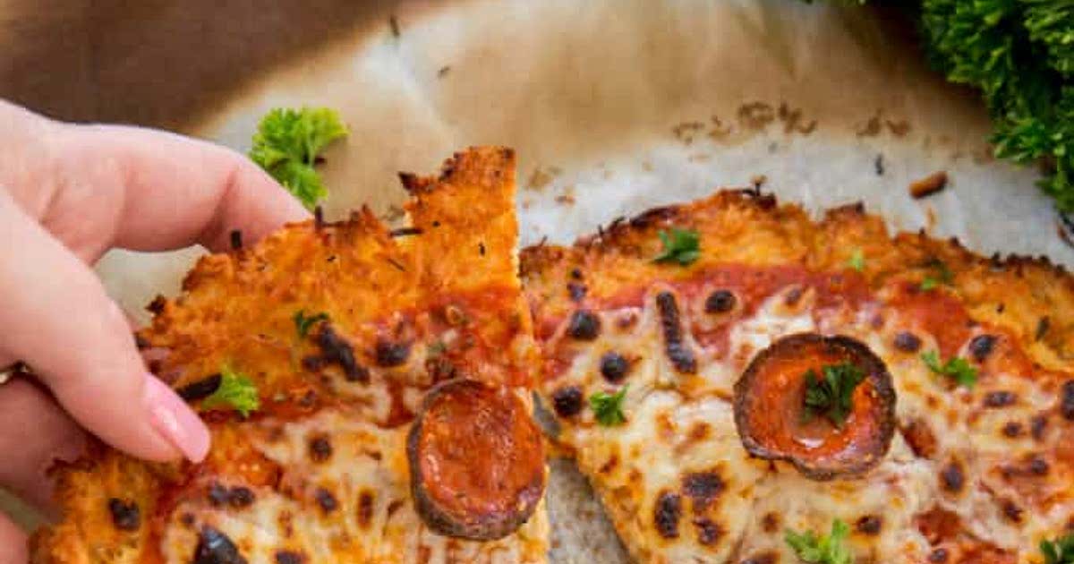 Chicken Crust Pizza Recipe | Samsung Food App