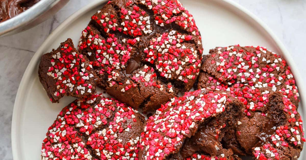 Chocolate Molten Cookies Recipe - Samsung Food