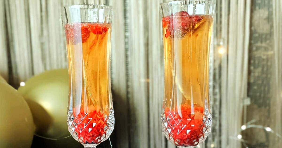 Raspberry and Pear Mocktail Recipe — Samsung Food