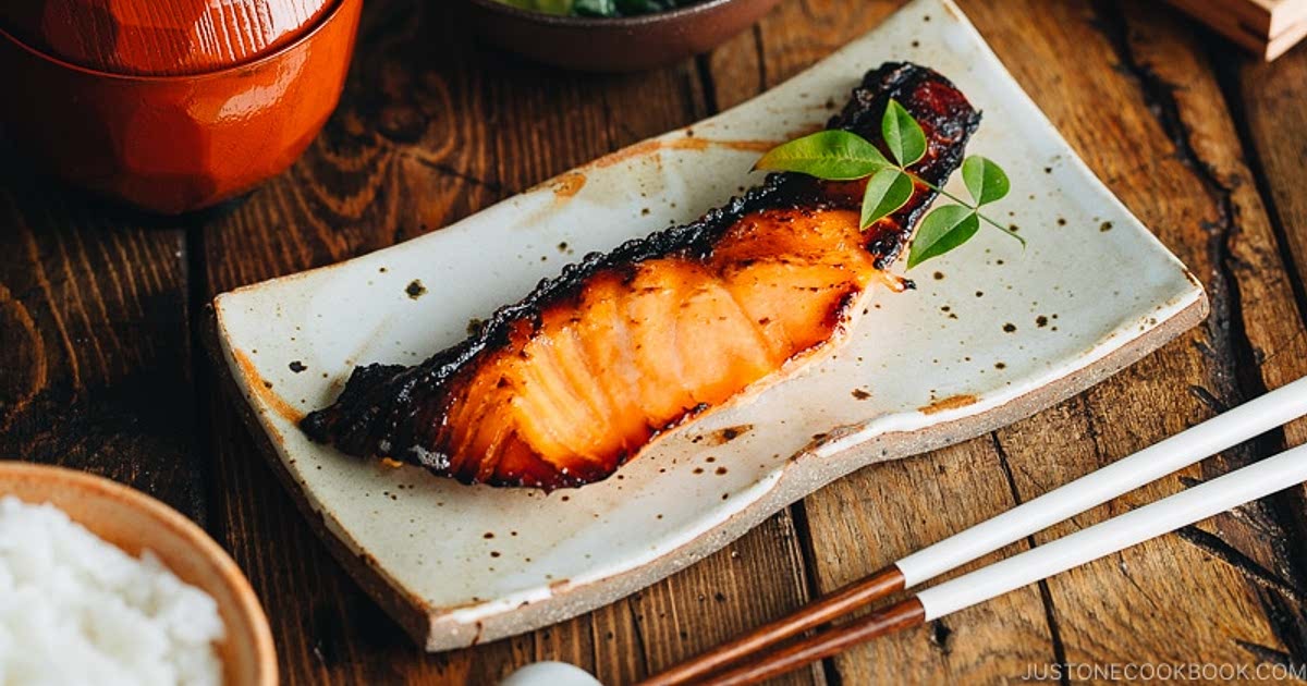Salmon Kasuzuke (Sake Lees Marinated Salmon) Recipe - Samsung Food
