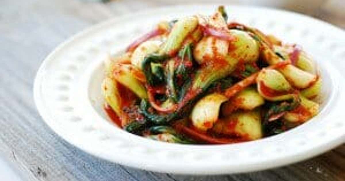 Baby Bok Choy Kimchi Salad (Geotjeori) Recipe — Samsung Food