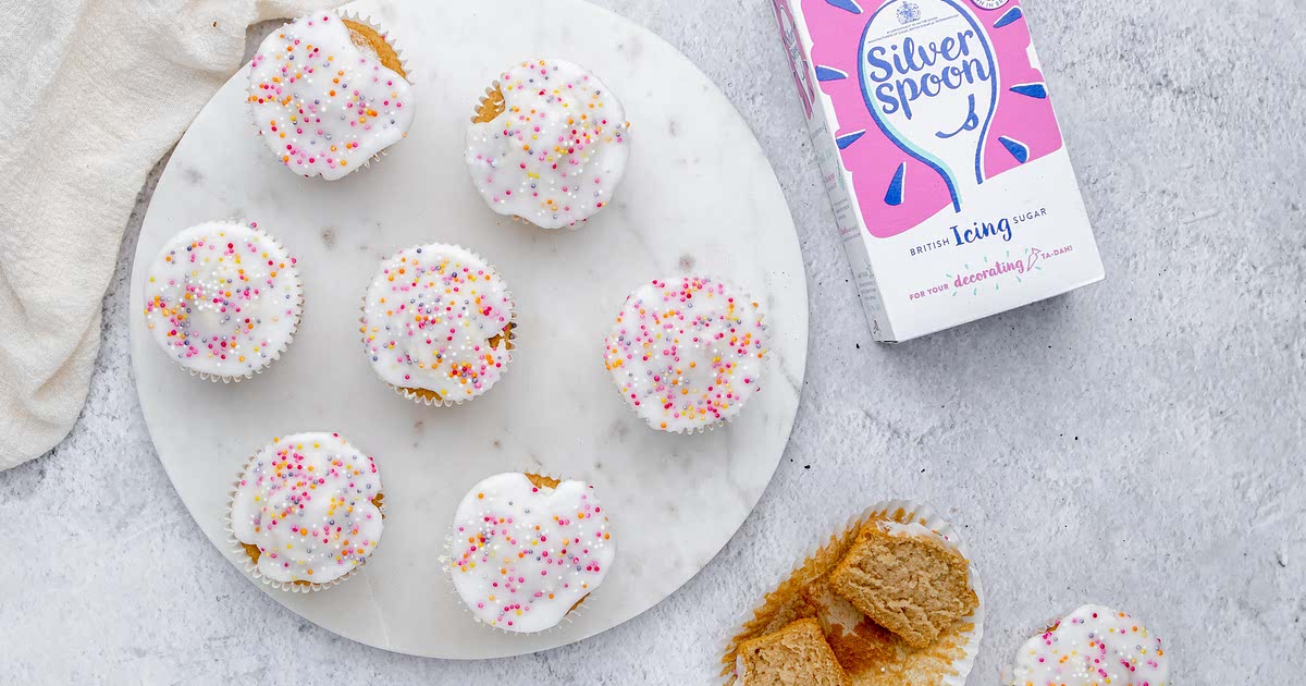 Simple Fairy Cakes Recipe - Samsung Food