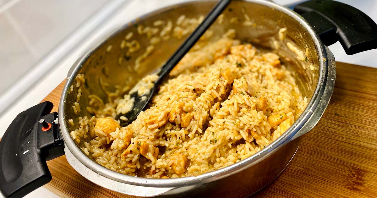 Simple but delicious chicken risotto Recipe - Samsung Food