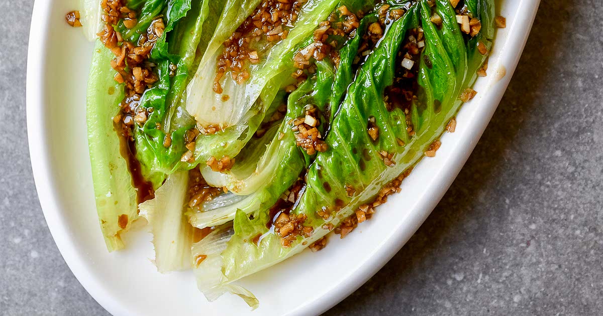 Cooked Lettuce with Oyster Sauce & Garlic Recipe - Samsung Food