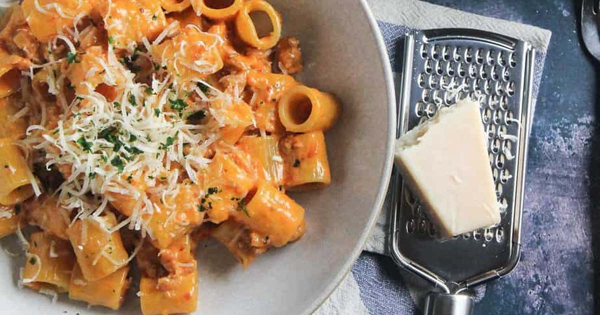 Vodka Pasta with Sausage Recipe - Samsung Food