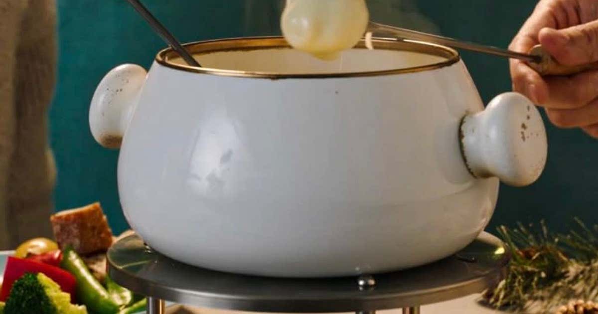 Cozy Cheesy Fondue Recipe - Samsung Food