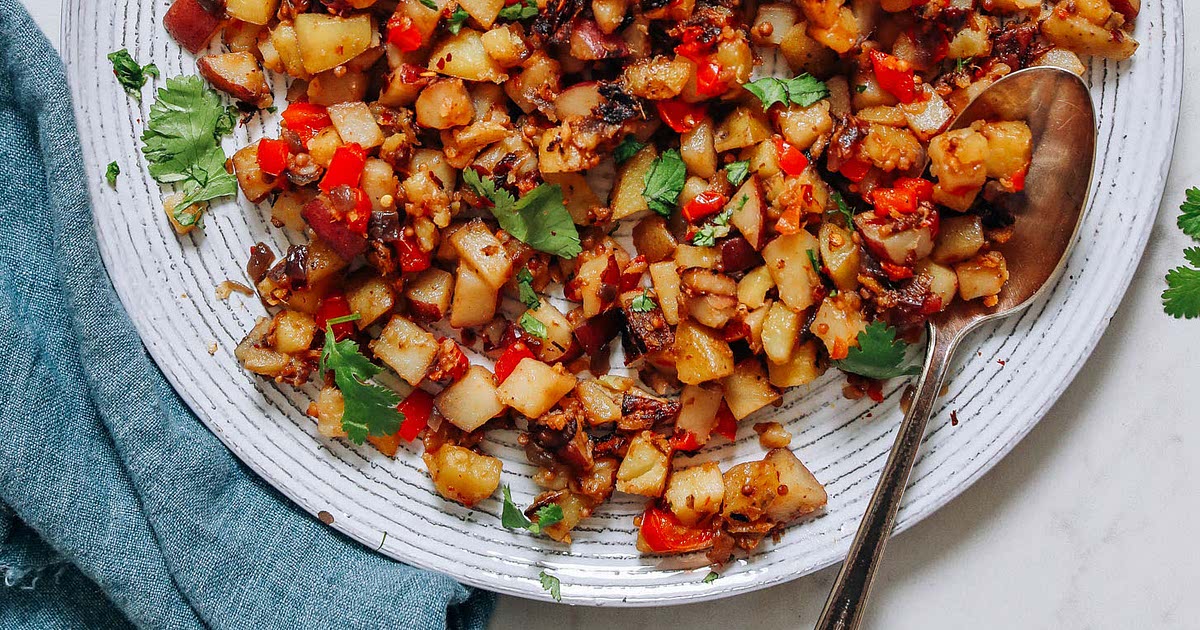1-Pan Potato (Aloo) Sabzi Recipe - Samsung Food