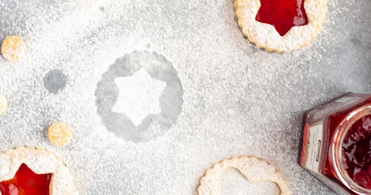 Strawberry Linzer Biscuits Recipe - Samsung Food