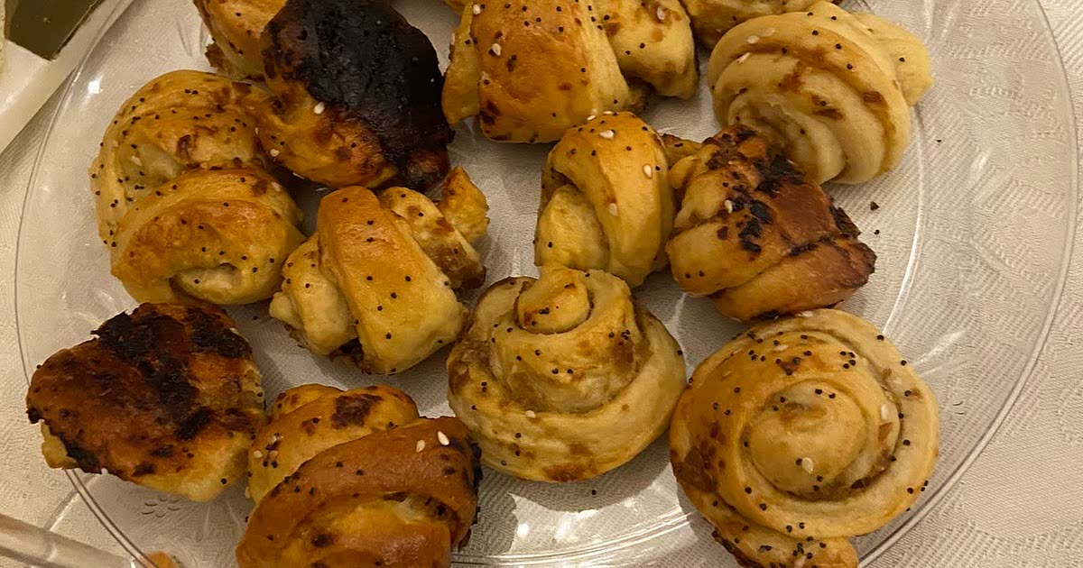 Mezonos Onion Rolls Recipe - Samsung Food