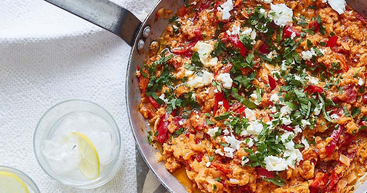 Menemen (Turkish-style omelette) with pepper and feta Recipe - Samsung Food