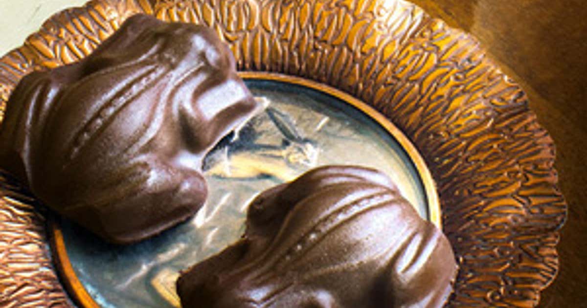 Harry Potter's Chocolate Frogs Recipe - Samsung Food
