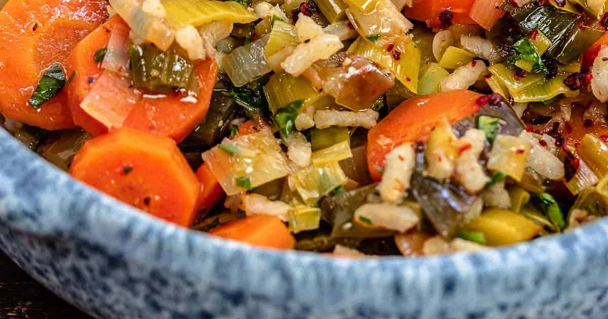 Easy Turkish-Style Leeks Recipe in Olive Oil — Samsung Food