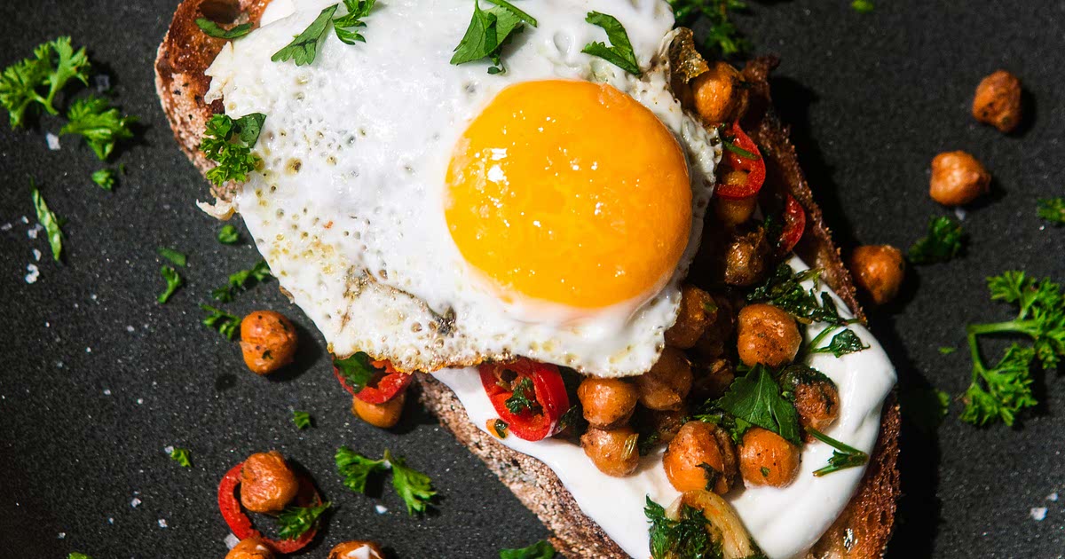 Herby Chickpeas | Student Breakfast Series Recipe — Samsung Food