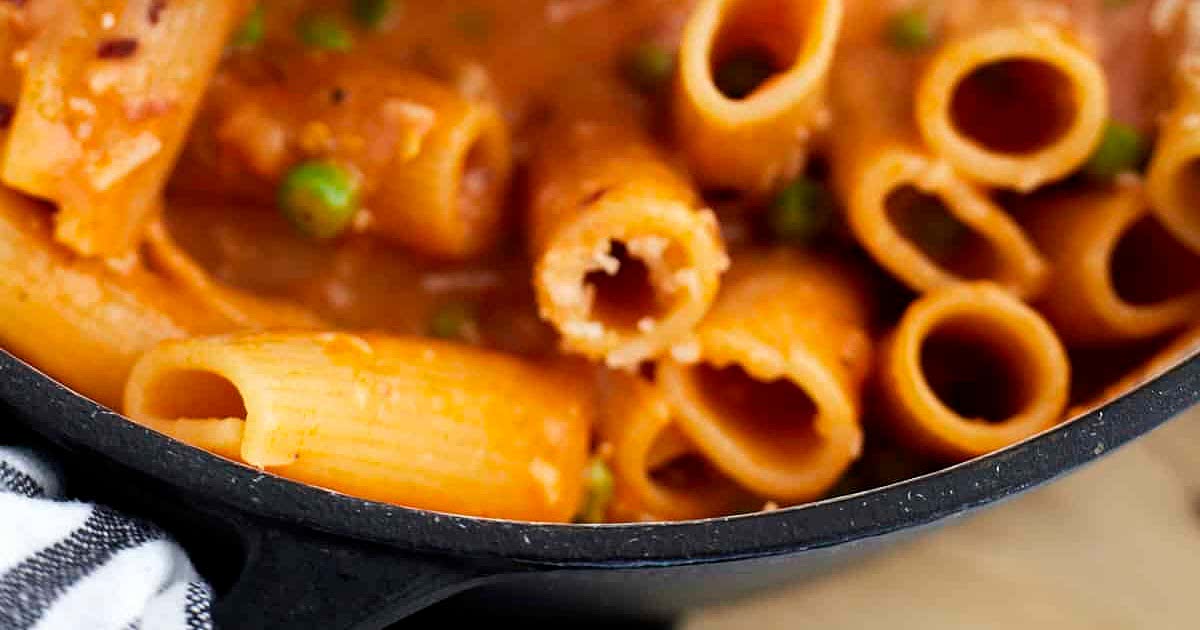 One Pot Spicy Rigatoni Recipe — Samsung Food