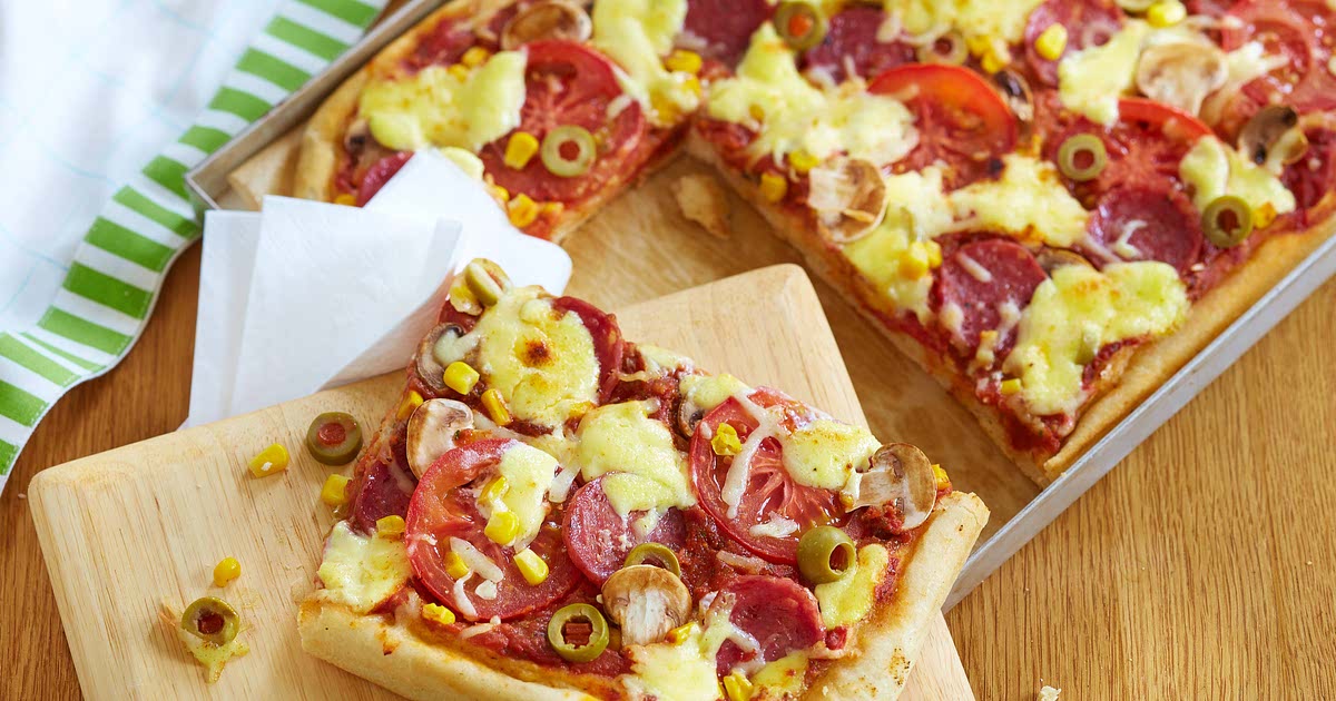 Pizza vom Blech Recipe - Samsung Food