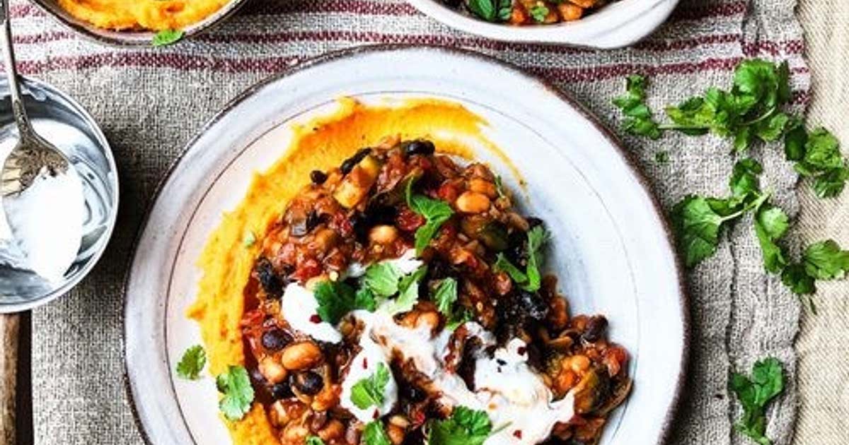 Easy Black Beans with ‘Cheesy’ Sweet Potato Mash Recipe - Samsung Food