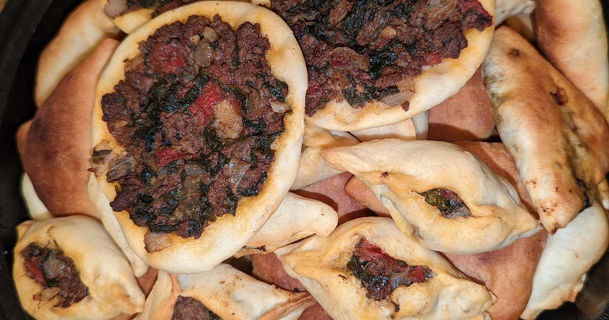 Spinach and Beef Pies - Fatayer - Manakeesh Recipe | Samsung Food App