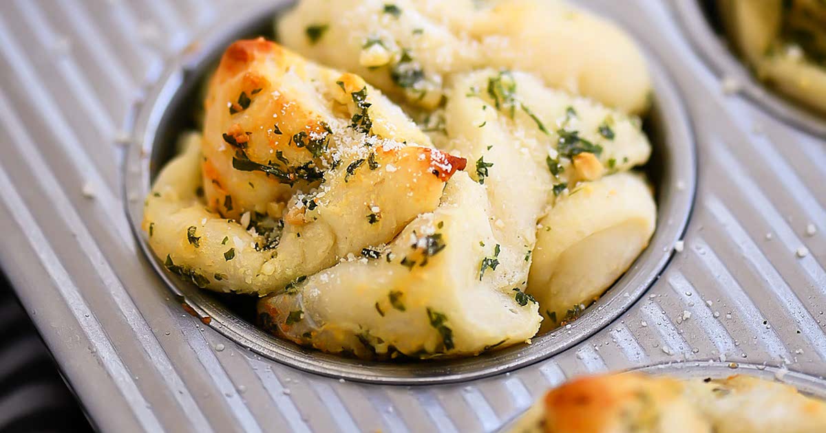 Mini Garlic Monkey Breads Recipe - Samsung Food