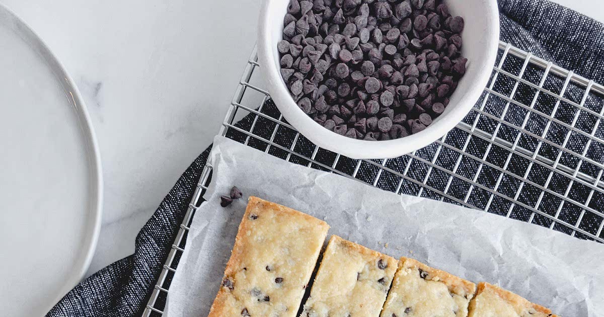 Mini Chocolate Chip Shortbread Bars Recipe - Samsung Food