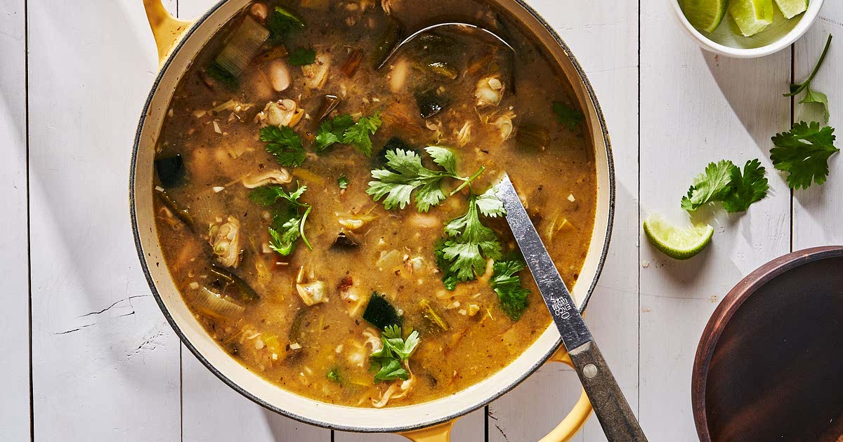 Green Chili Clam Chowder Recipe - Samsung Food