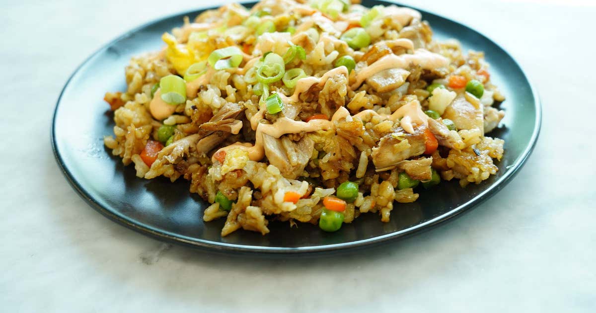 Easy One-Pan Chicken Fried Rice Recipe — Samsung Food