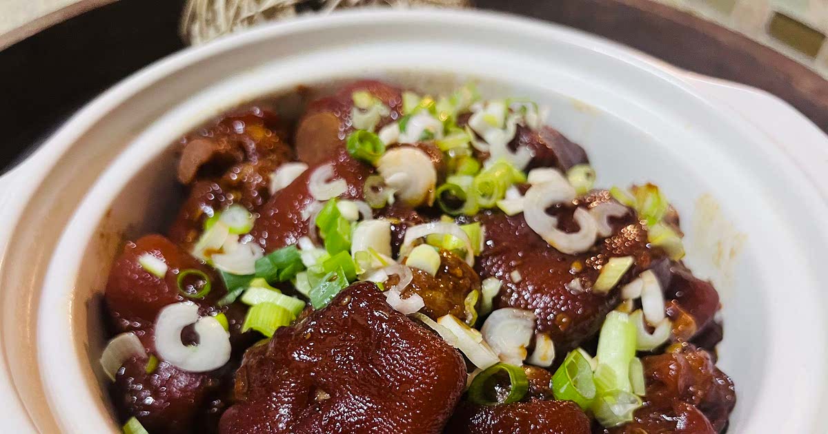 Braised Pork Trotter Stew | 红烧猪蹄 Recipe - Samsung Food