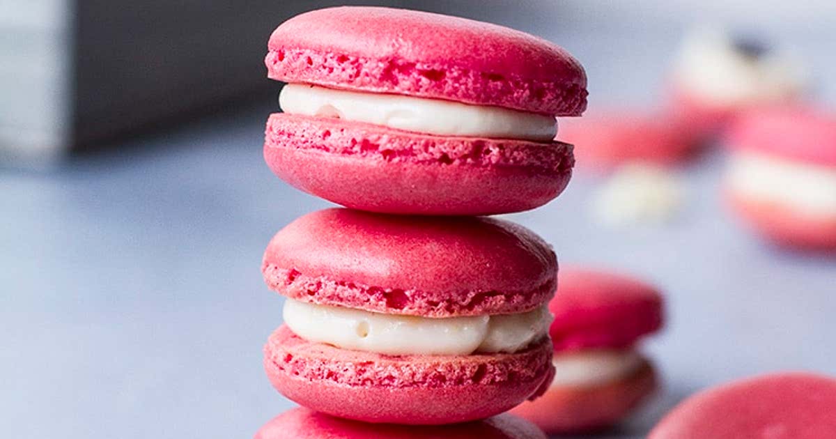 Peppermint Mocha Macarons Recipe | Samsung Food App