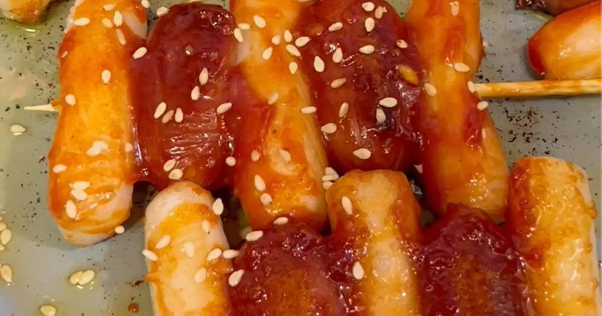 Sausage Rice Cake Skewers (Sotteok) Recipe - Samsung Food